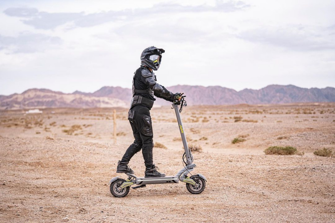 MUKUTA 10 Plus Dual Motor – Urban Machina