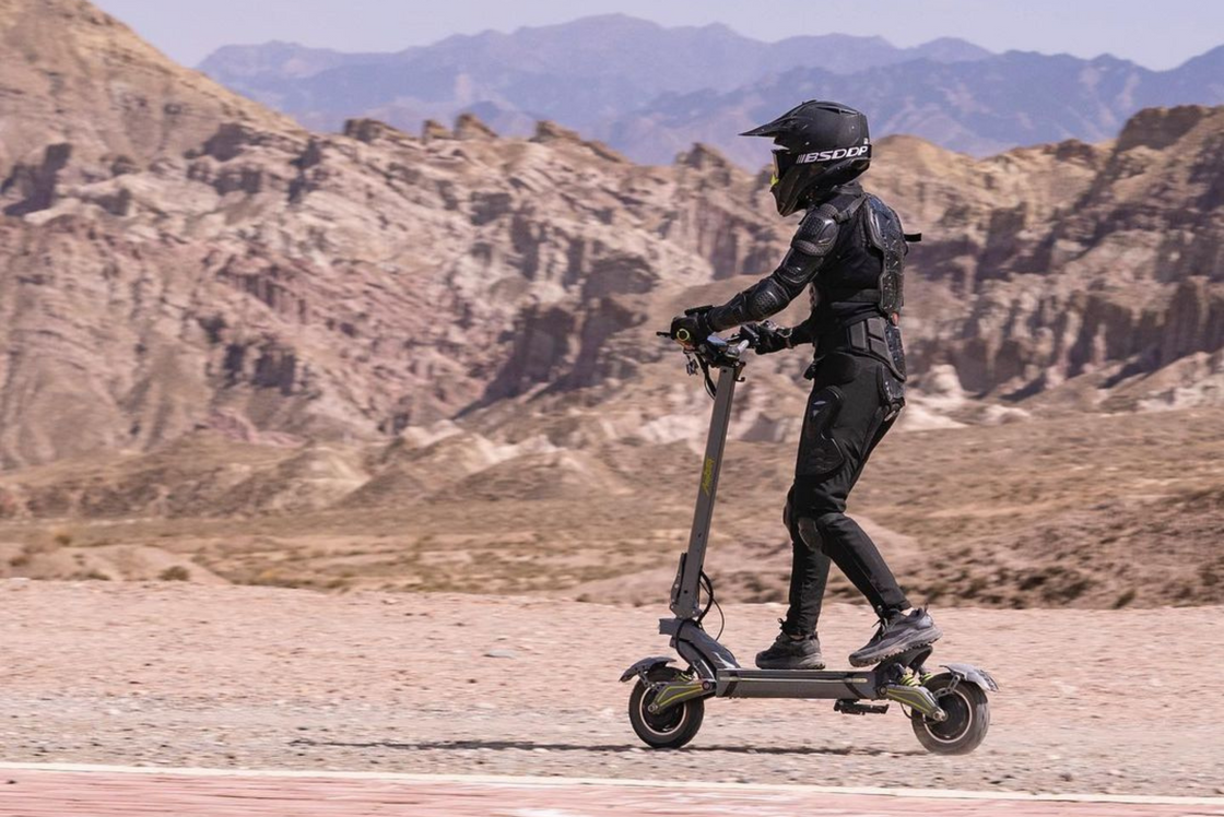 MUKUTA 10 Plus Dual Motor – Urban Machina